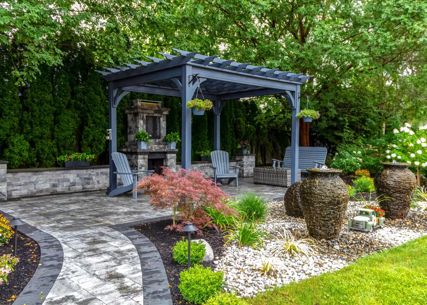 The Top Outdoor Design Trends in 2025 - Opple House