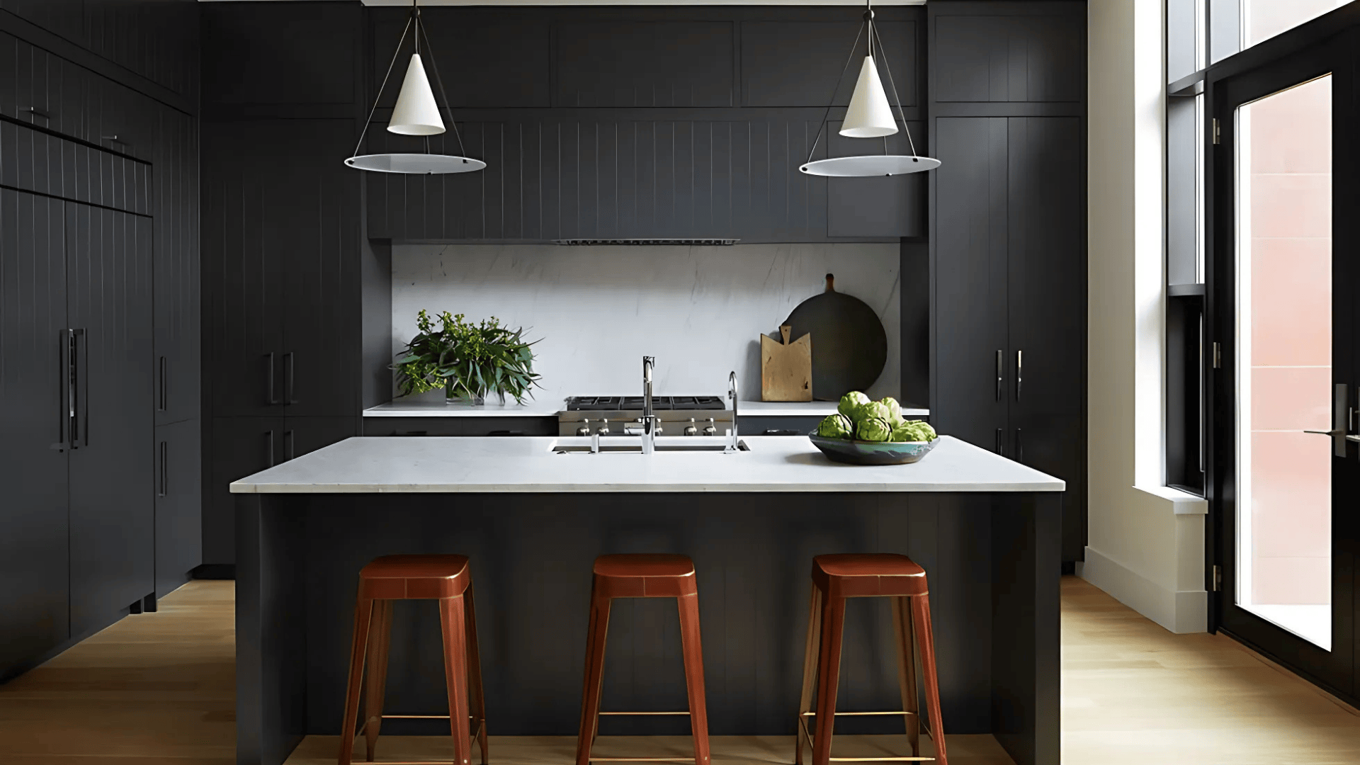 Reviewing Benjamin Moore Black Beauty (2128-10) - Opple House